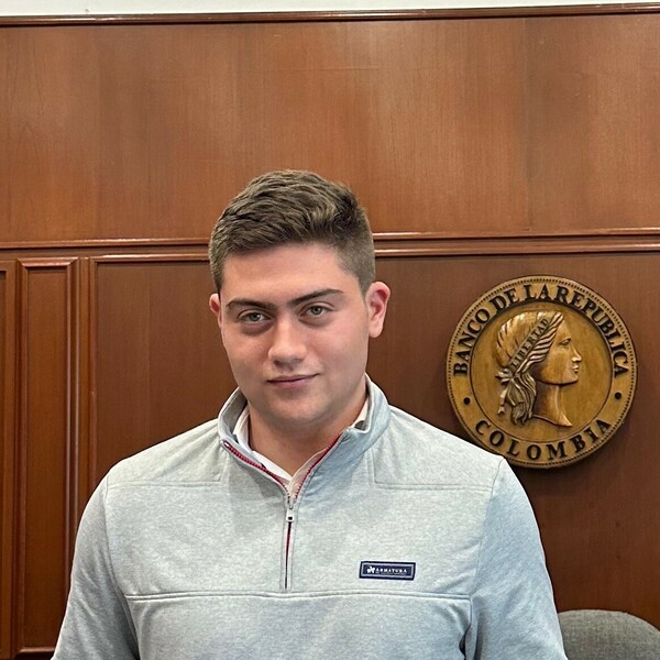 Daniel - Profesor de matemáticas - $231/h - 6 opiniones