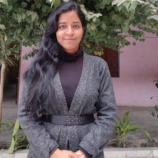 Priya - Algebra tutor - 5$/h