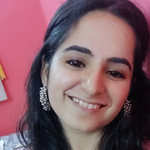 Anushka - Computer programming teacher in Meerut - ₹250/h