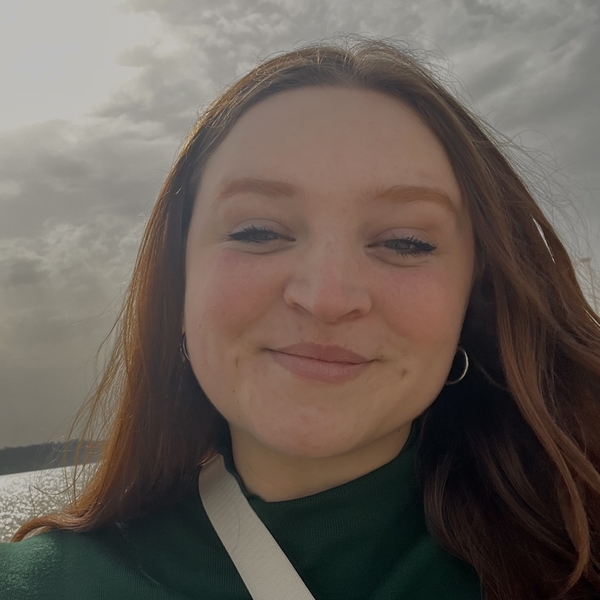 Grace - English tutor - 587$/h