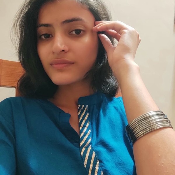 Shivani - Mathematics tutor - 3$/h - 2 reviews