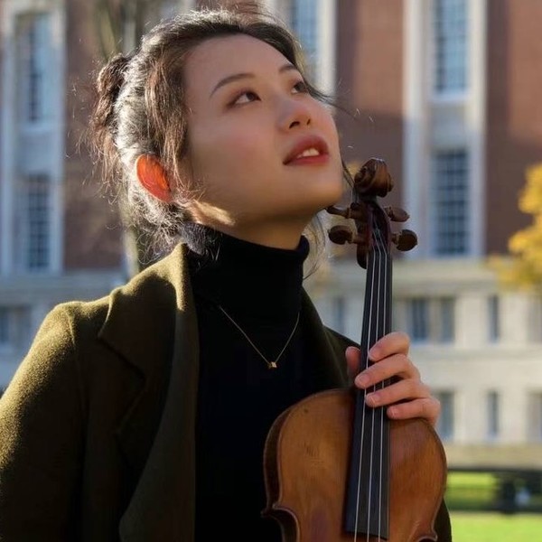 Laura - Violin tutor in Manchester - 40£/h - 2 reviews