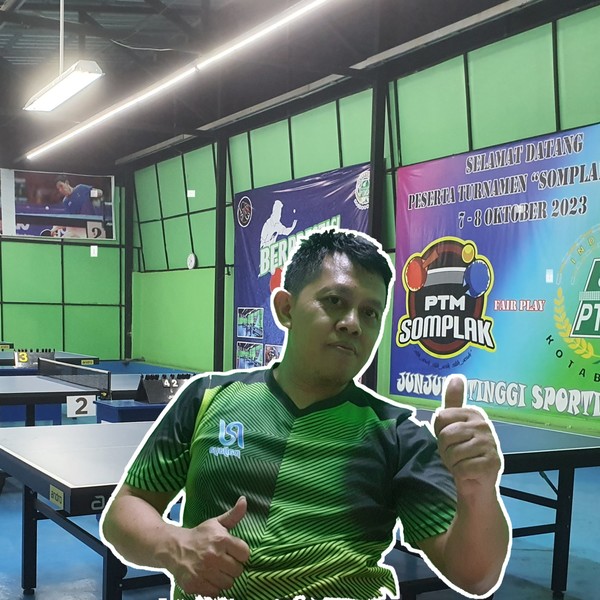 Pelatih - Guru tenis meja - 175000 Rp / jam