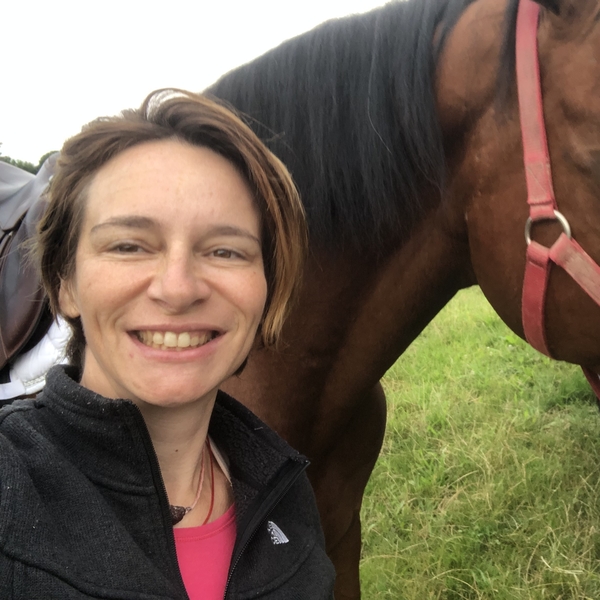 Emmanuelle : Enseignante d'équitation & Comportementaliste équin ...