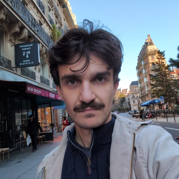 Frédéric - Prof d'histoire - géo - 20€/h