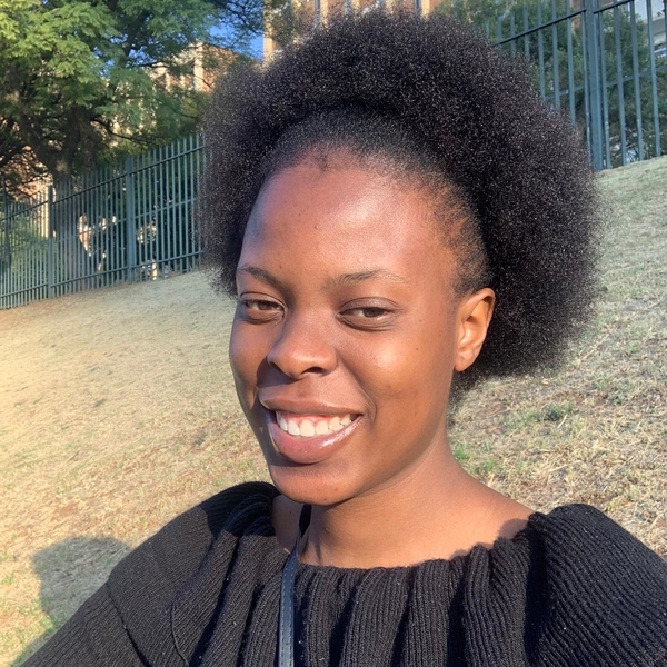 Hlulani Valencia - English tutor - RM61/h