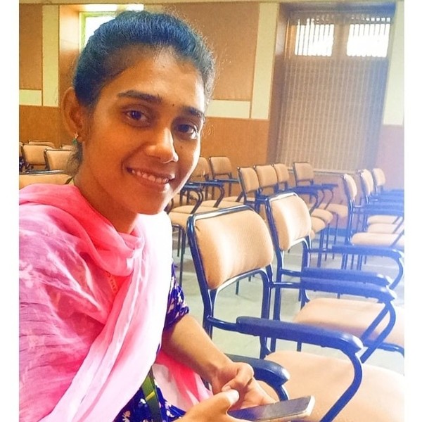 Cathrine - Physics tutor - 3£/h