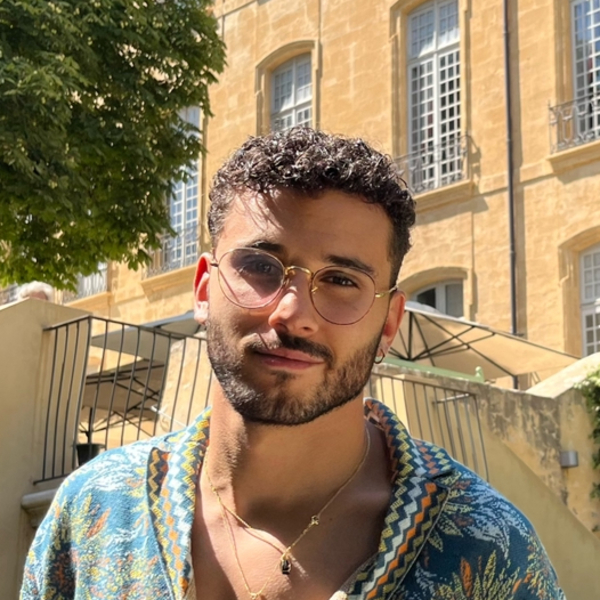 Nassim - Coach en séduction à Lille - 60€/h - 11 avis - 30 Élèves ...