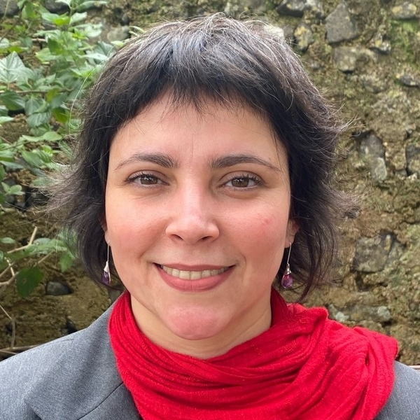 Mara - Professor de sociologia - R$ 124/h - 5 avaliações