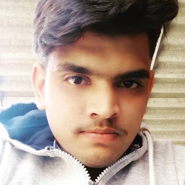 Tushar - Maths tutor - 13£/h - 1 reviews