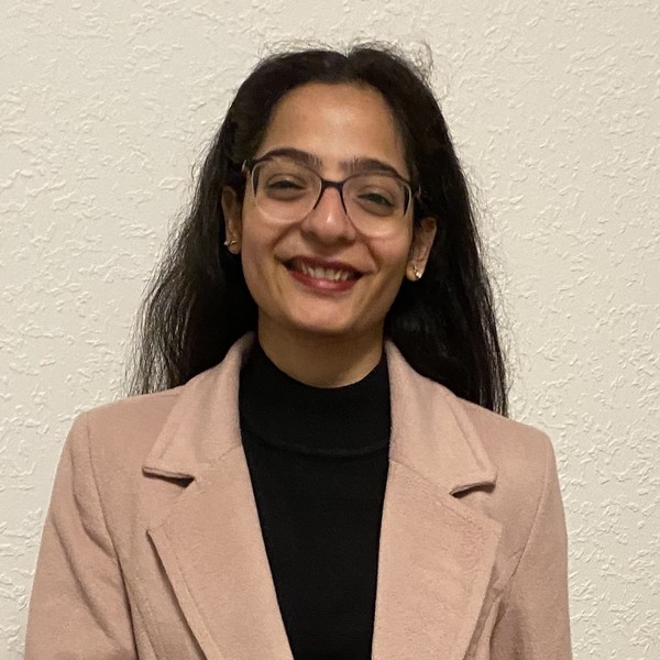 Ela - Computer programming teacher in Gwalior - ₹800/h