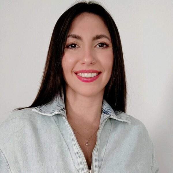 Daniela Florencia - - $3057/h