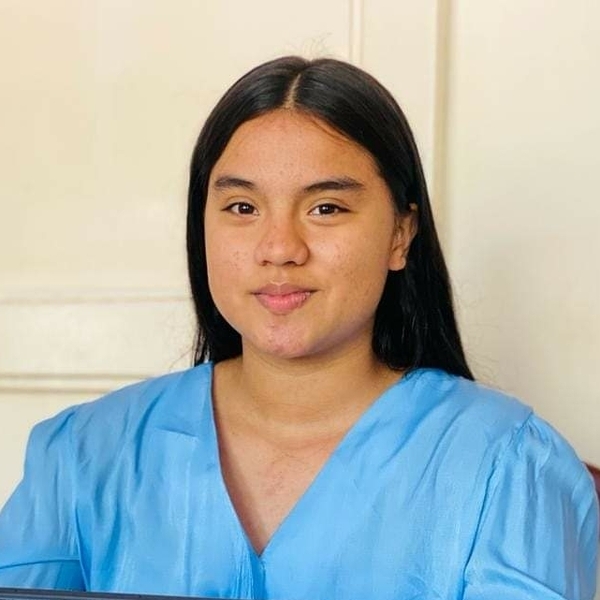 Eva - Profesor de finanzas - $22/h