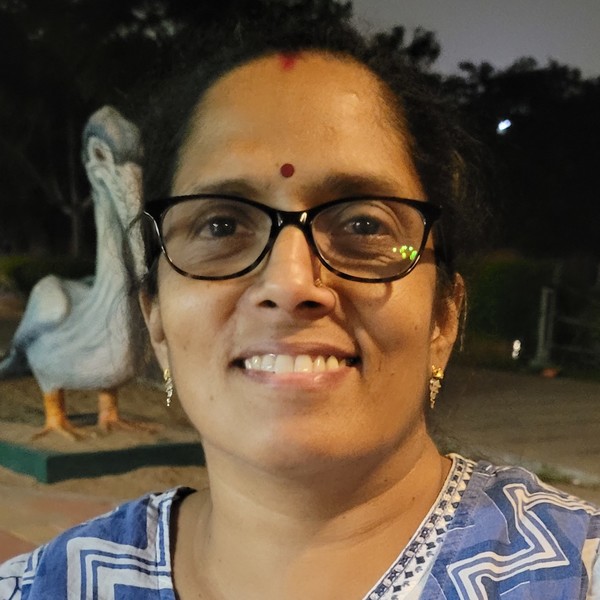 Deepa - Mathematics tutor - 9$/h