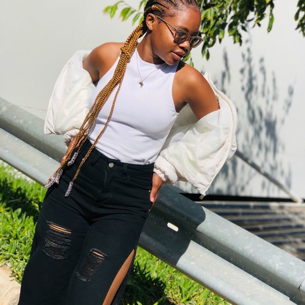 Kamogelo - English teacher - ₹987/h