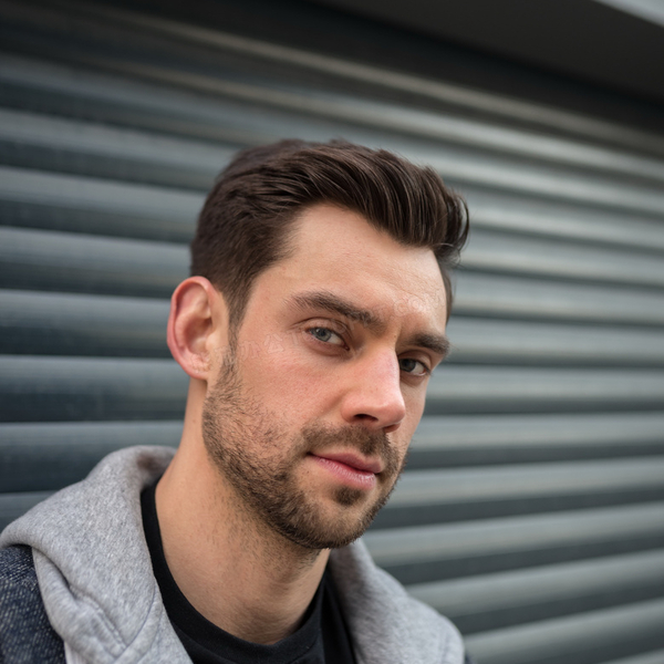 AARON ANDREW - ESOL teacher - ₹2616/h