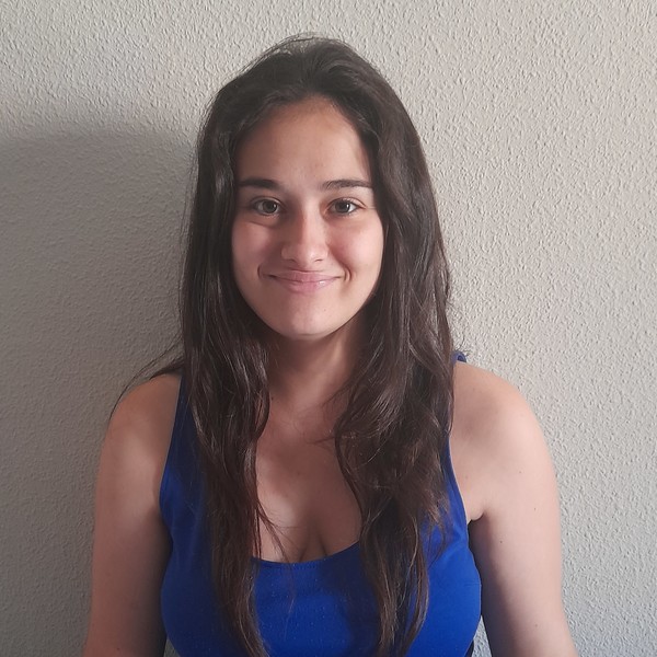 Maider - Bilbao,: Universitaria en grado de Educación Primaria se ...