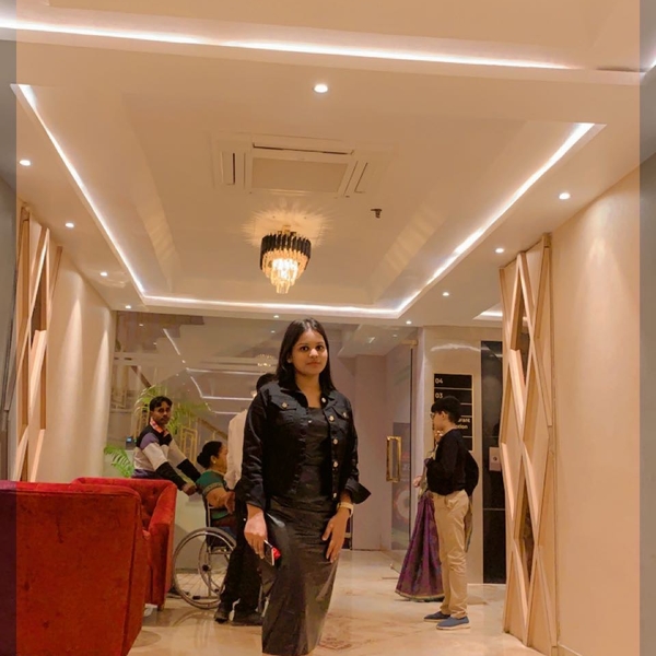 Simran - Maths teacher - ₹2000/h