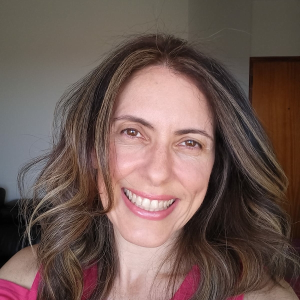 RENATA - Professor de português - R$ 52/h - 0 avaliações