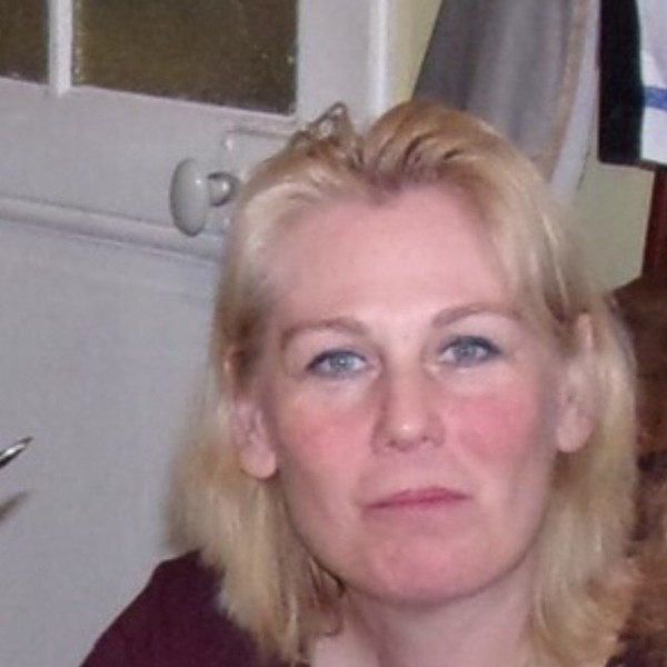 Cissie - Svensklärare i Stockholm - 320kr/h