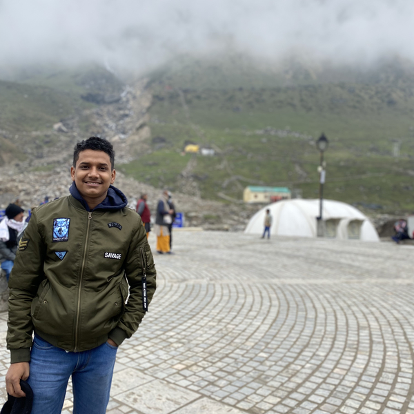 Vijay - Algebra tutor - 6$/h