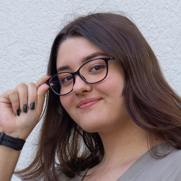 Violetta - rajz magántanár Egerben - 4000Ft/óra