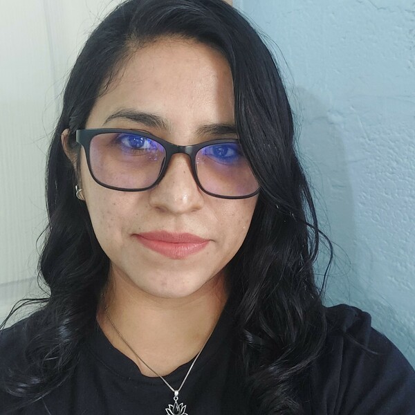 Kenia - Profe de relajación - 4€/h - 2 opiniones