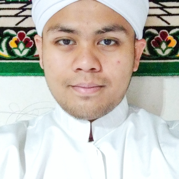 Deva - Guru pendidikan agama islam - 50000 Rp / jam