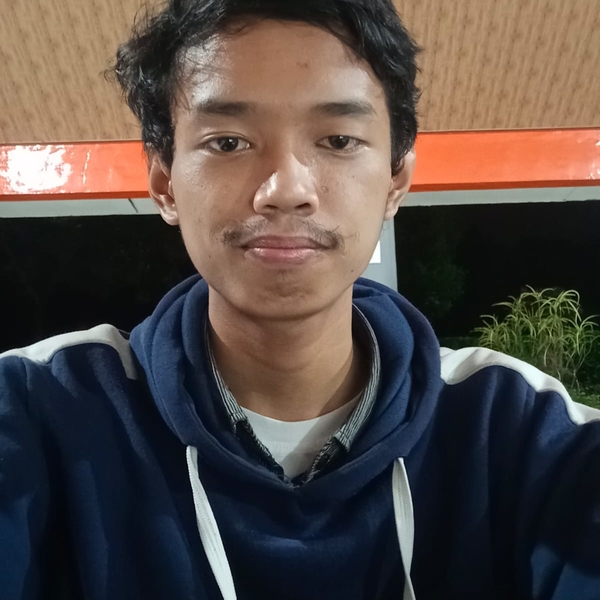 Ariq Maulana Tazakka - Guru matematika - 60000 Rp / jam