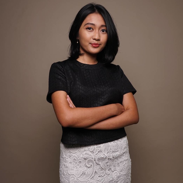 Maulidia - Guru matematika di DKI Jakarta - 150000 Rp / jam