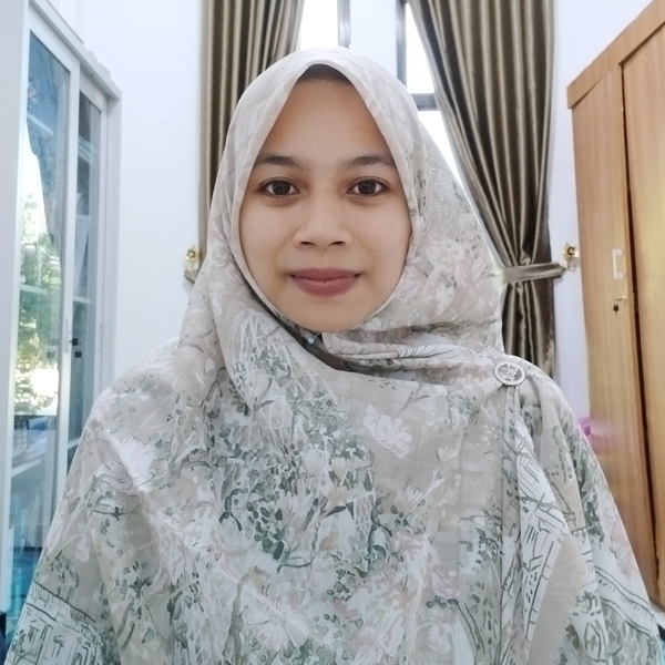 Emelya : Mempelajari Alqur'an adalah hal yang sangat menyenangkan lagi menenangkan. Bismillah ...