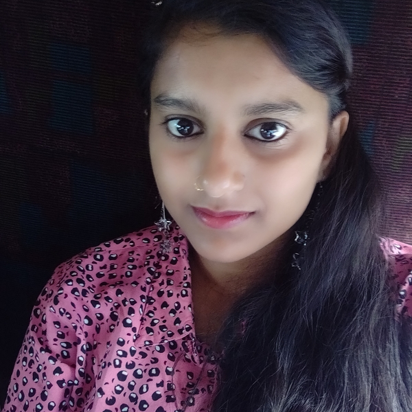 Priya - Geometry tutor - 12$/h