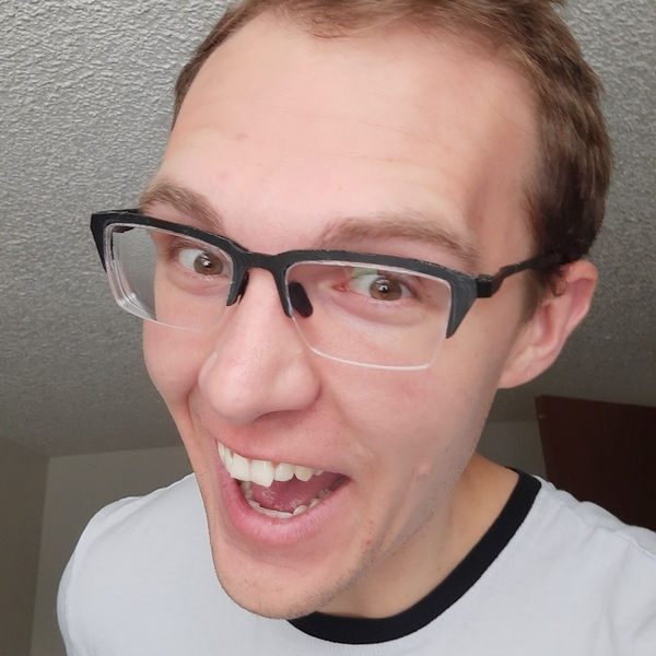 Danny - 3d modeling tutor in Moscow - 45$/h - 4 reviews