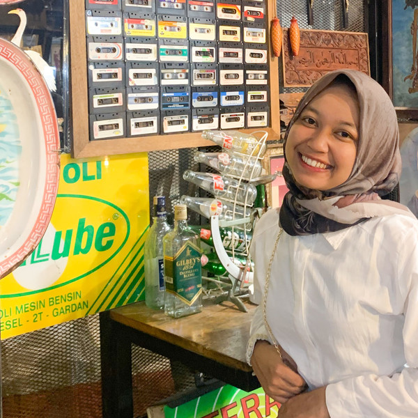 NADYA DAHRY - Kecamatan Tulung: Lulusan Madrasah yang gemar mengaji dan suka mempelajari cara ...