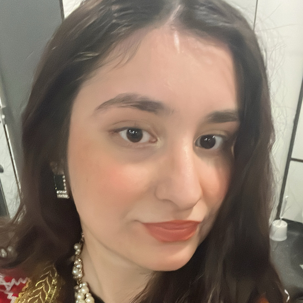 Maryam - Maths teacher - ₹1454/h