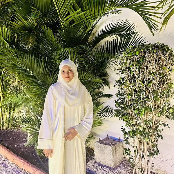 Alveena - Psychology tutor - 3£/h - 1 reviews