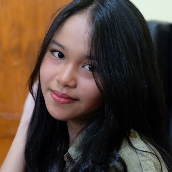 Dinda - Guru menyanyi di Bandung - 70000 Rp / jam