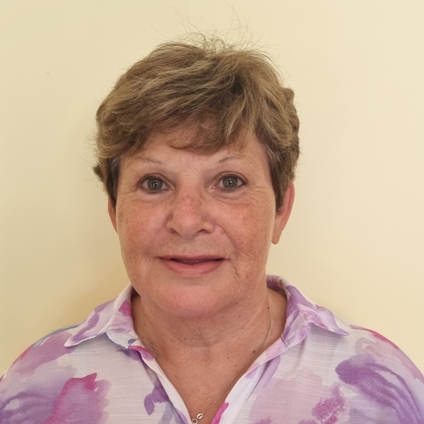 Catrien - English speaking tutor - 10£/h