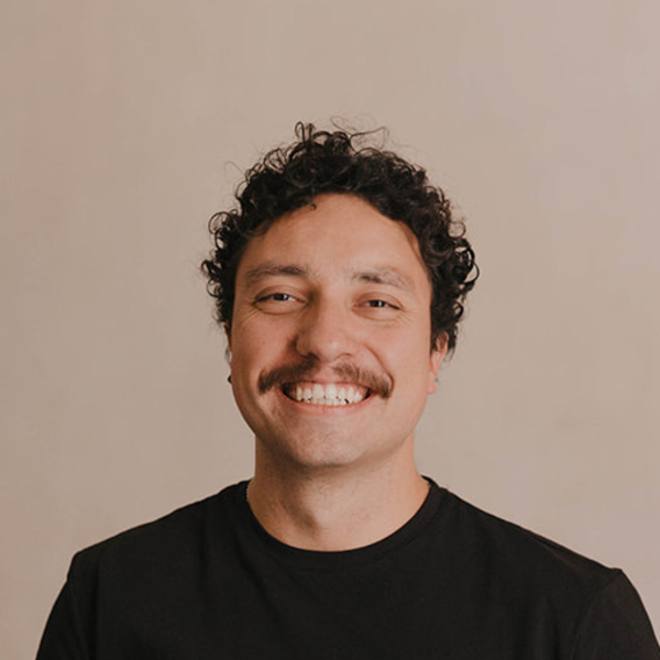 Mau - Berlin,: Multi-instrumentalist musician with bass and drums as ...