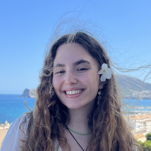 CLARA INÉS - Profe de inglés - $44045/h