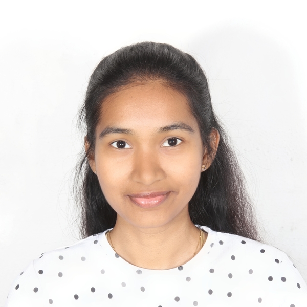 Aarthi - English tutor - 13$/h