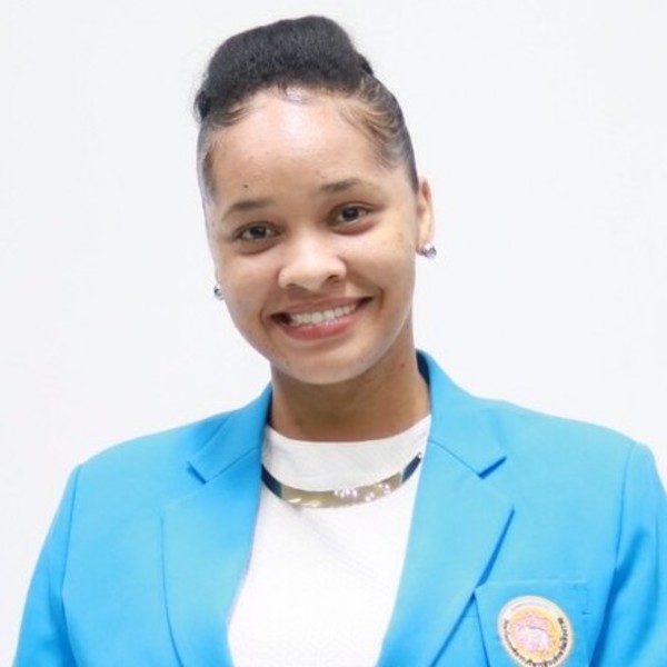 Simone - English teacher - ₹731/h