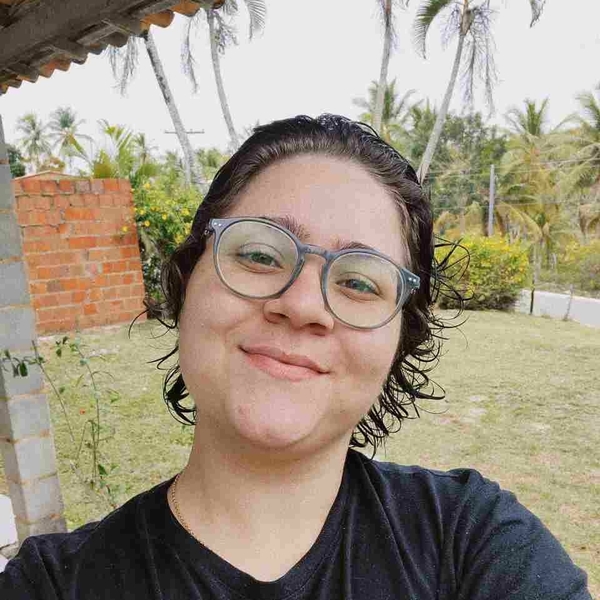 Livia : Olá, me chamo Lívia e estou aqui para te ajudar a entender ...