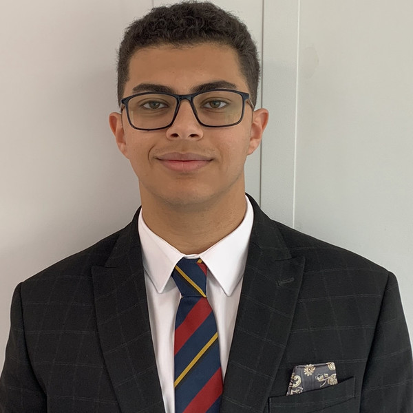 Adrian - Mathematics tutor - 31$/h