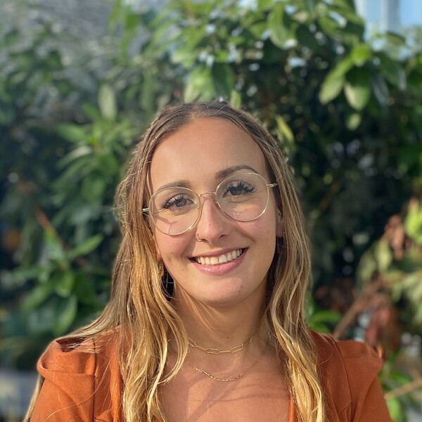 Megan - English tutor - 468$/h