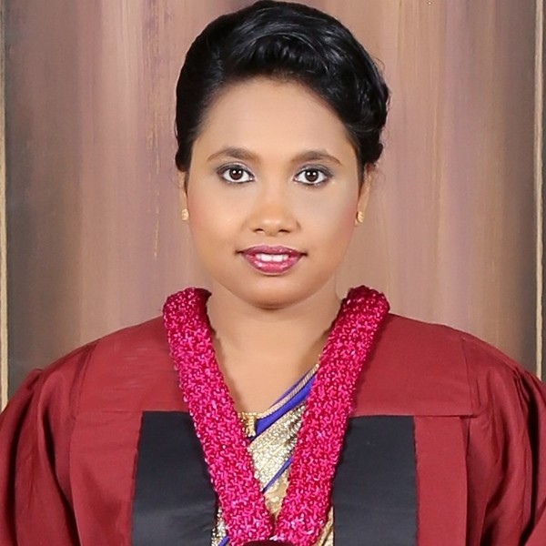 Ayesha - Mathematics tutor - 11$/h