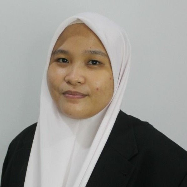 NURUL MAJIDAH - Maths tutor - 13£/h