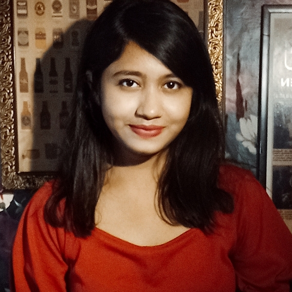 Nishi - Computer programming teacher in Kolkata - ₹300/h