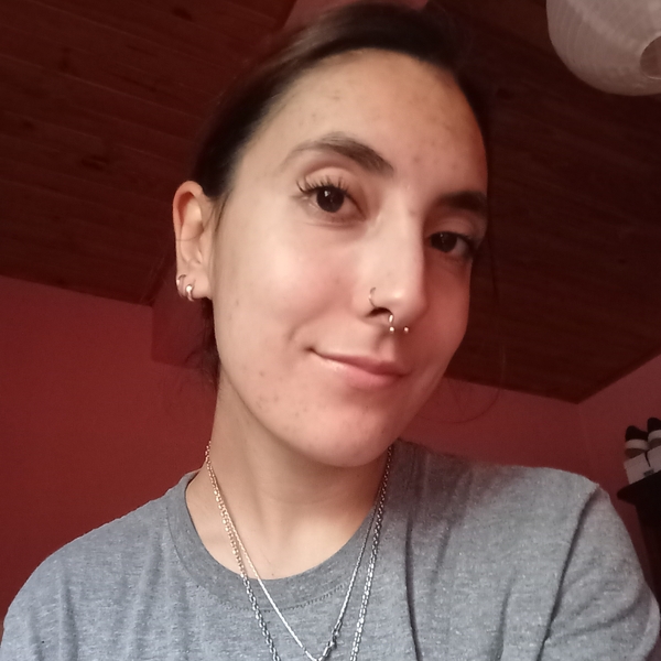 Lucia Noel - Profe de filosofía - 1€/h