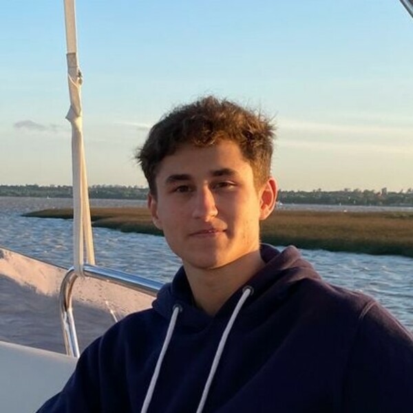 Lautaro - Profe de programación - $39980/h - 2 opiniones